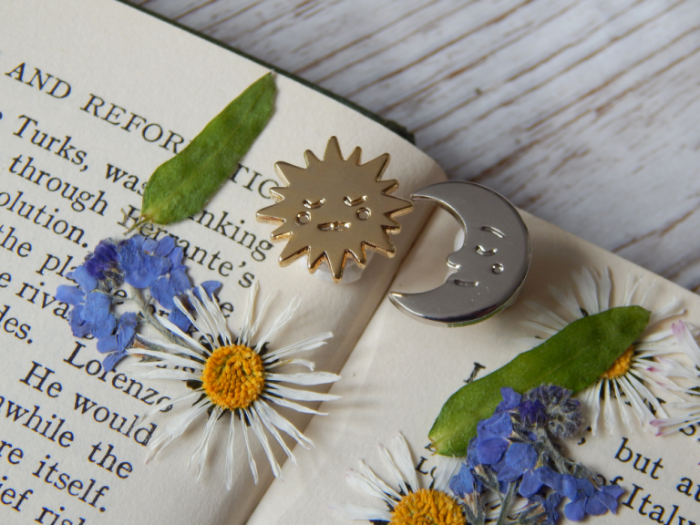 Miniature Gold Sun Pin Badge – Bloomsbury Nook